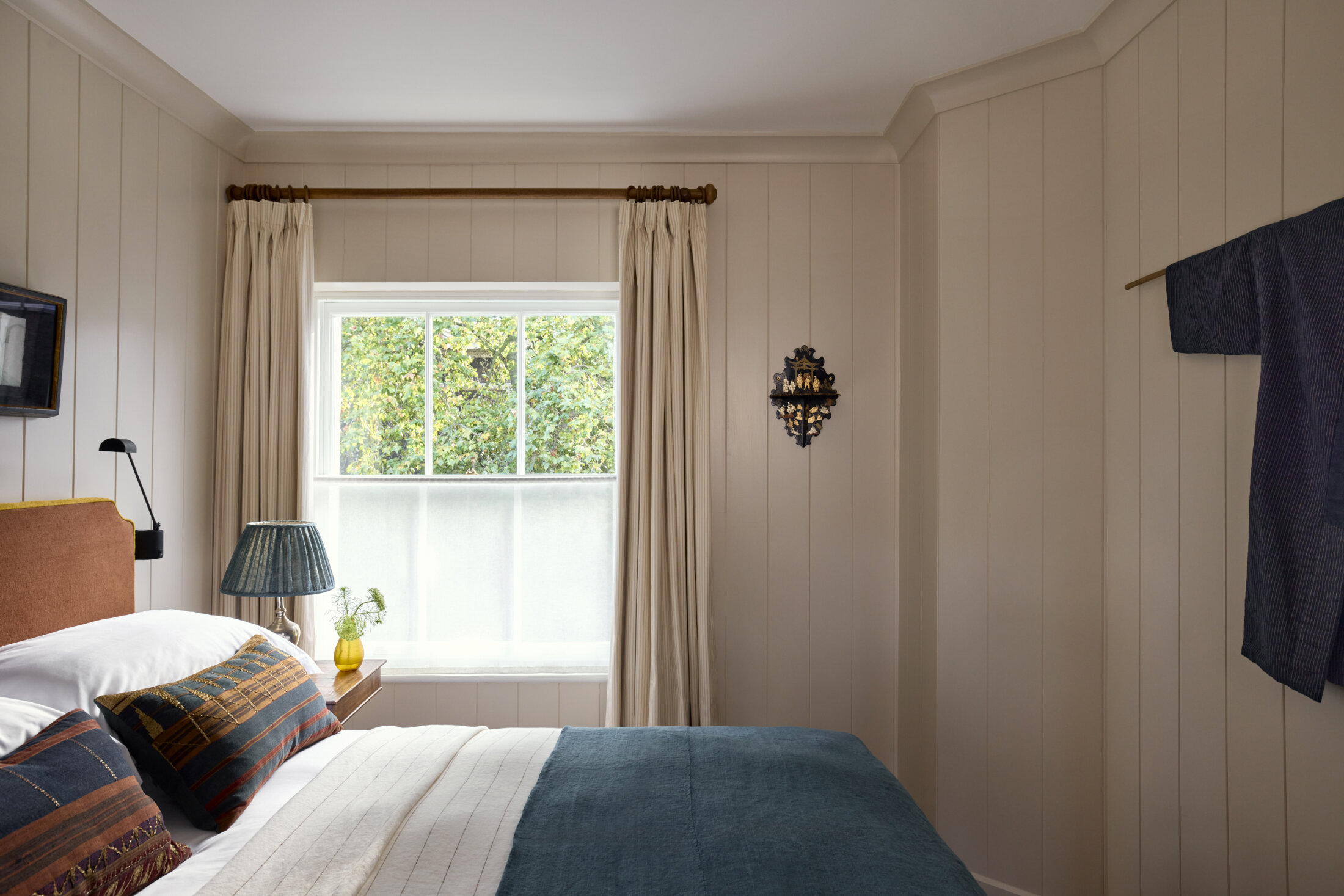 We are a place for the movers, the shakers and the idea makers. A place ...